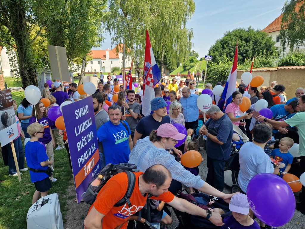 Hod za život u Varaždinu: Ni liječnici ni zastupnici nemaju pravo ...